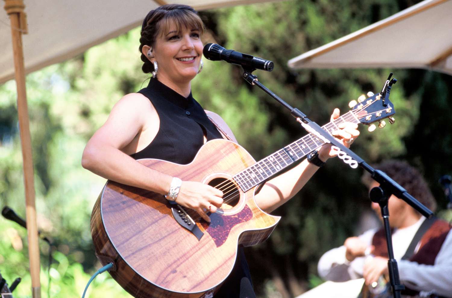 Kathy Mattea - Eighteen Wheels and a Dozen Roses - Oldies MUSIC