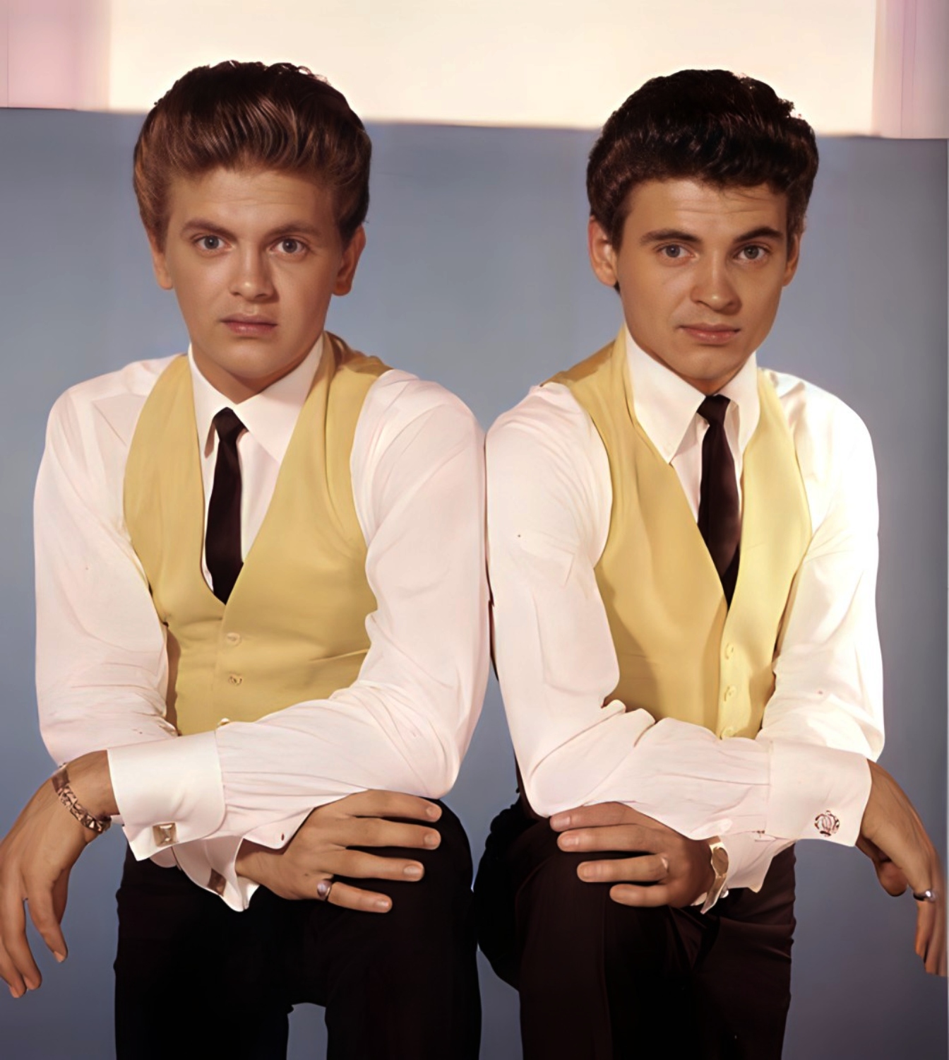 The Everly Brothers - Wake Up Little Susie - Oldies MUSIC