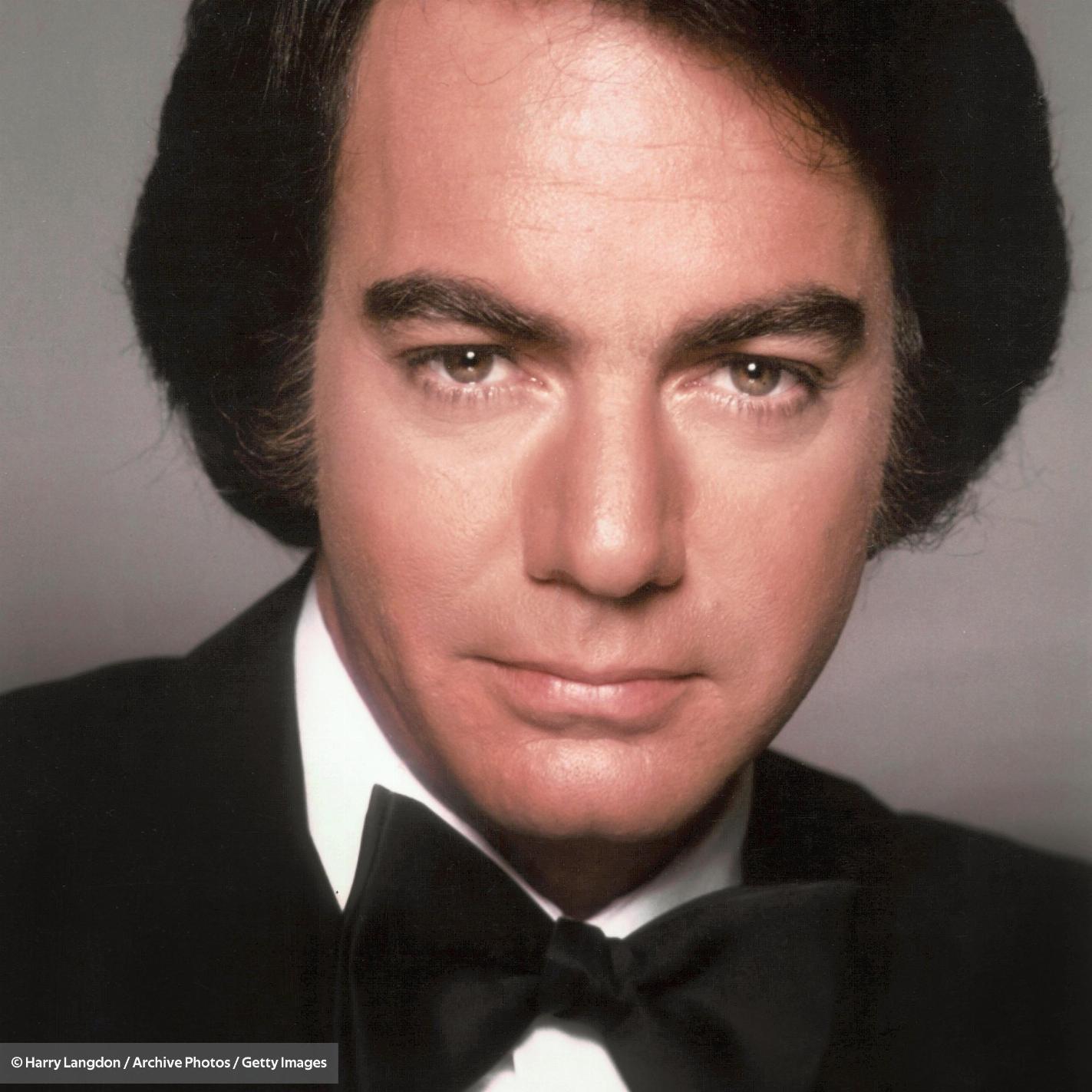 Neil Diamond - Forever in Blue Jeans - Oldies MUSIC